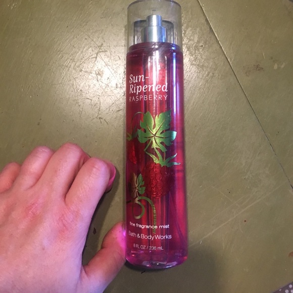 Bath & Body Works | Other | Brand New Sun Ripened Raspberry Spray ...